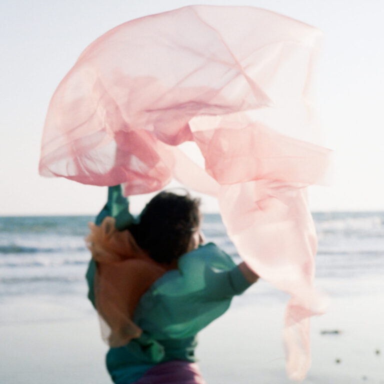 シンプルなロックで心地良い「ルルルルズ - symp.」 - sutero choice